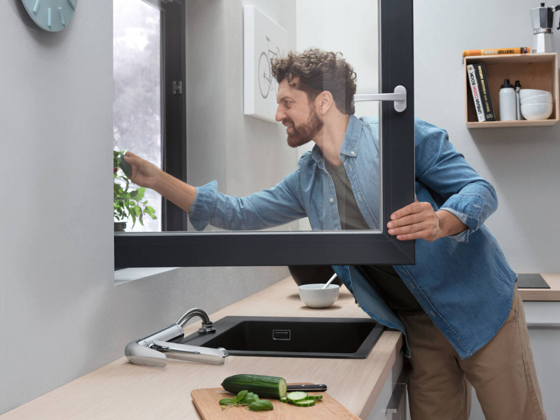 汉斯格雅 厨房龙头: 福柯斯 M42, 单把手厨房龙头180，带抽拉式出水嘴，两种出水模式, 货号 71801007