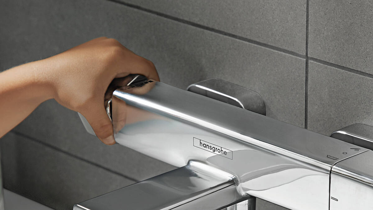 Versostat² 淋浴龙头: 双把手, 单功能, 镀铬, 货号 15368000